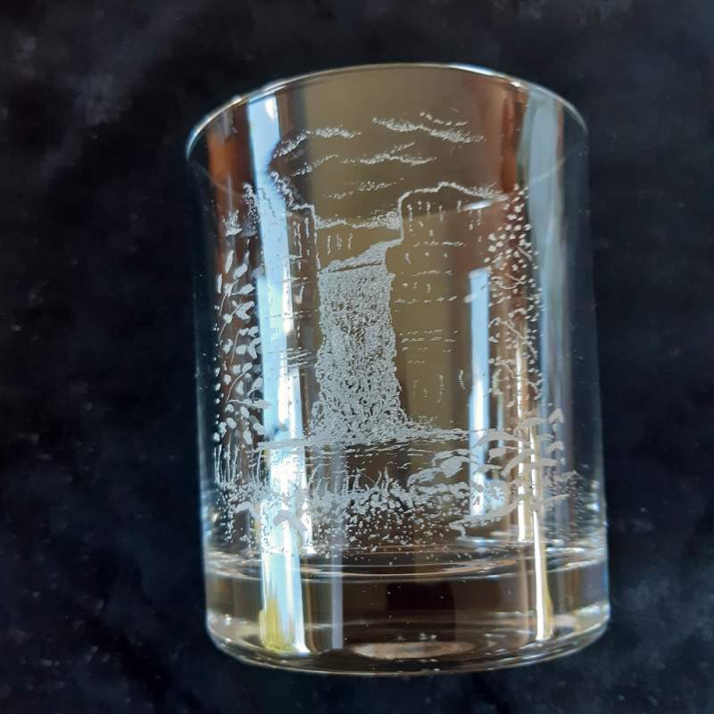 Glass Engraved Whisky Glasses from Teesdale Glass Engravers